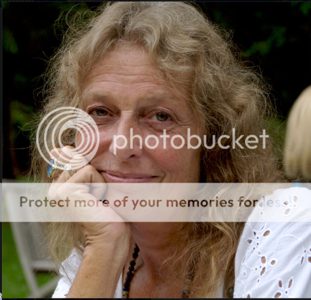 Arlo Guthrie's Wife Of 44+ years Succumbs To Liver Cancer - Antique ...